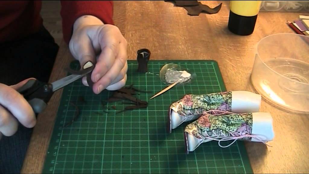 FDS Tutorial: Making boots, part 4 - Heels - YouTube