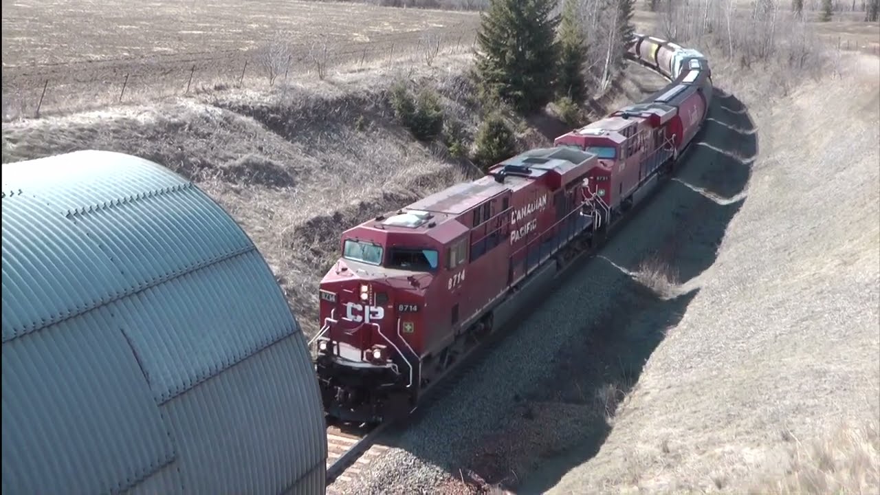 Train Watching at Notch Hill on the Canadian Pacific Railway in April ...