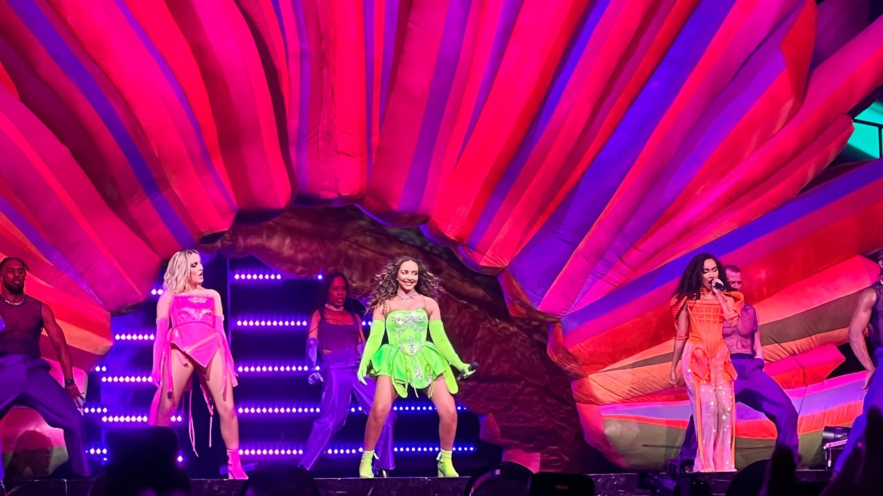 Little Mix- Happiness (Confetti Tour, London) - YouTube