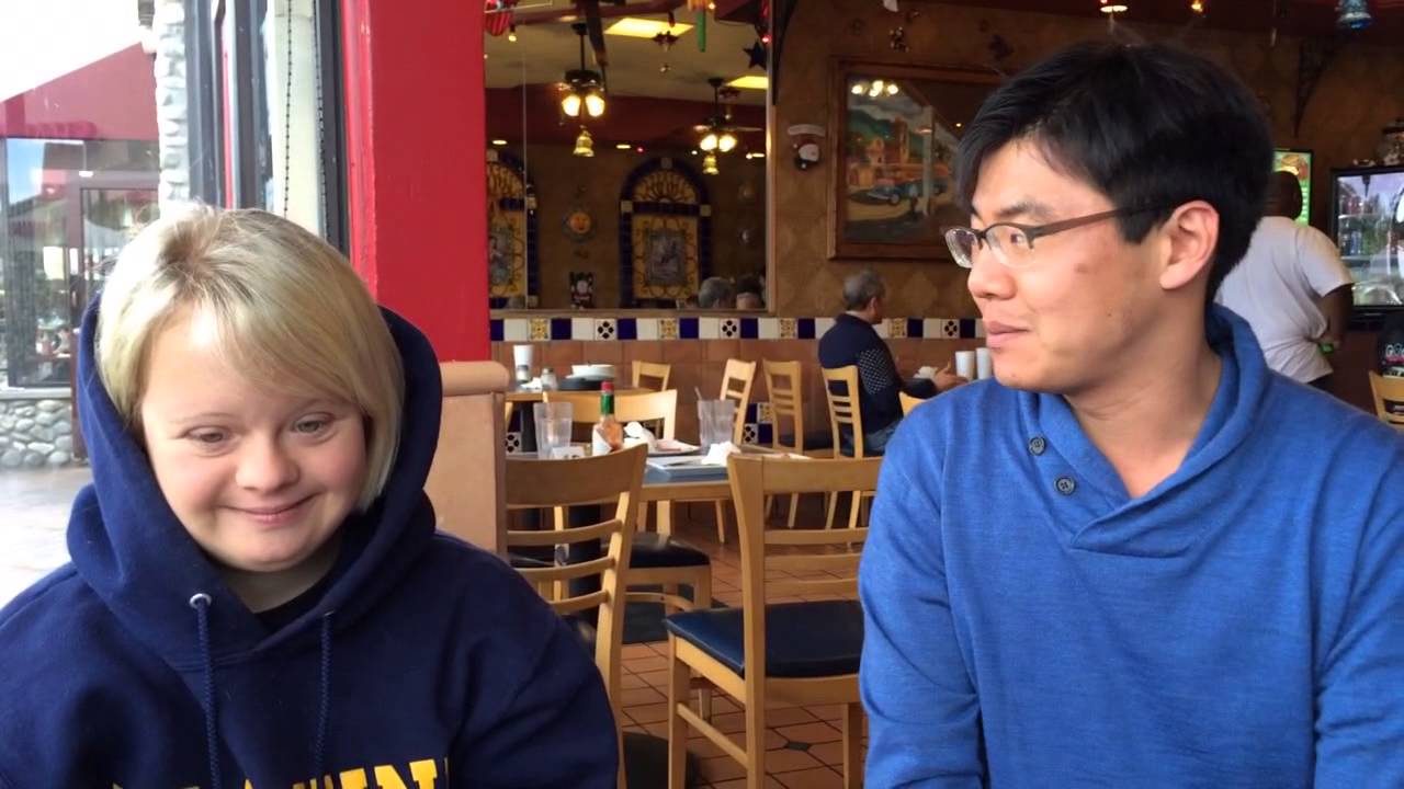 Jeffrey Baek interviews with his best friend Lauren Potter (GLEE TV ...