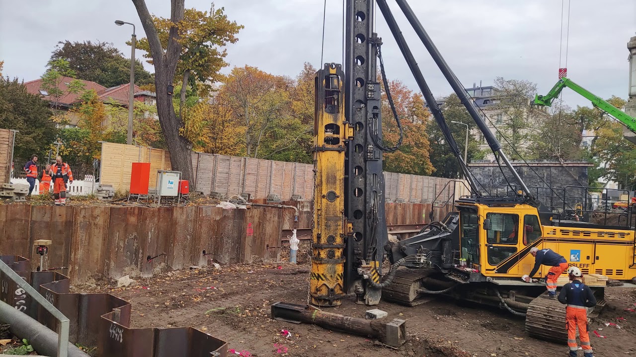 Pile driver rammer sound effect field recording zoom f4 + sennheiser ...