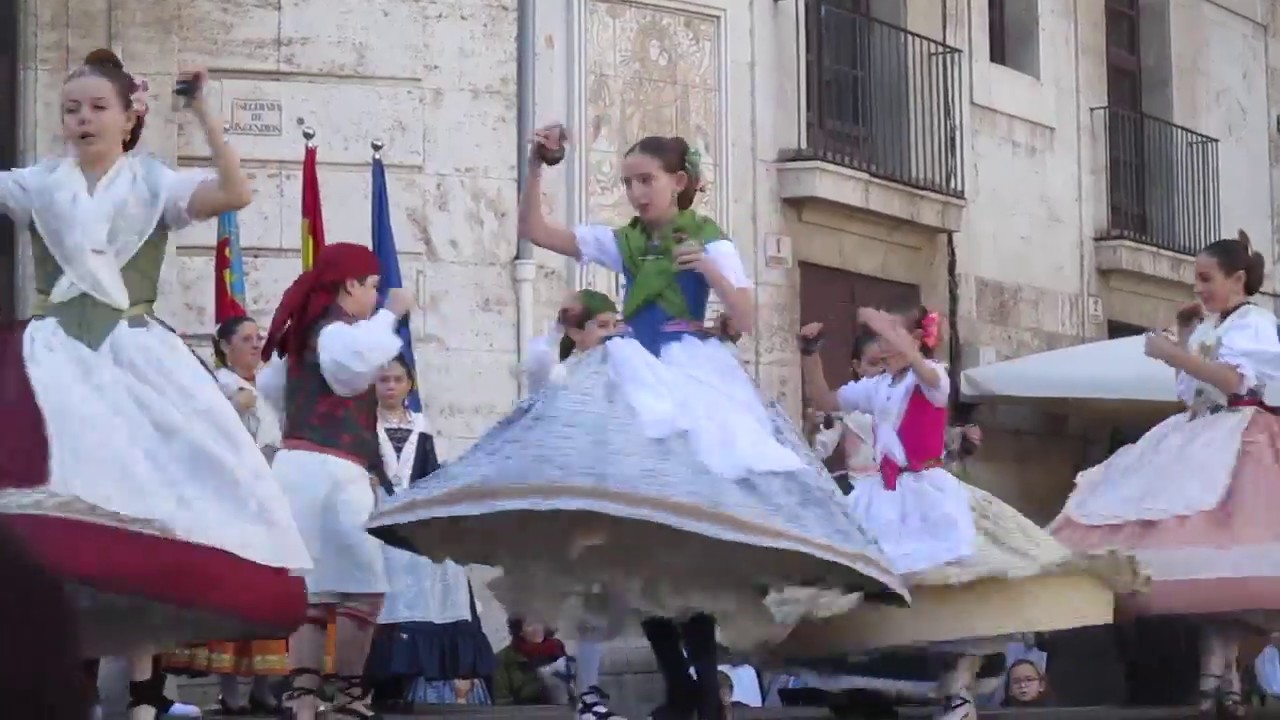 Valencian Folk Dance (4) - YouTube