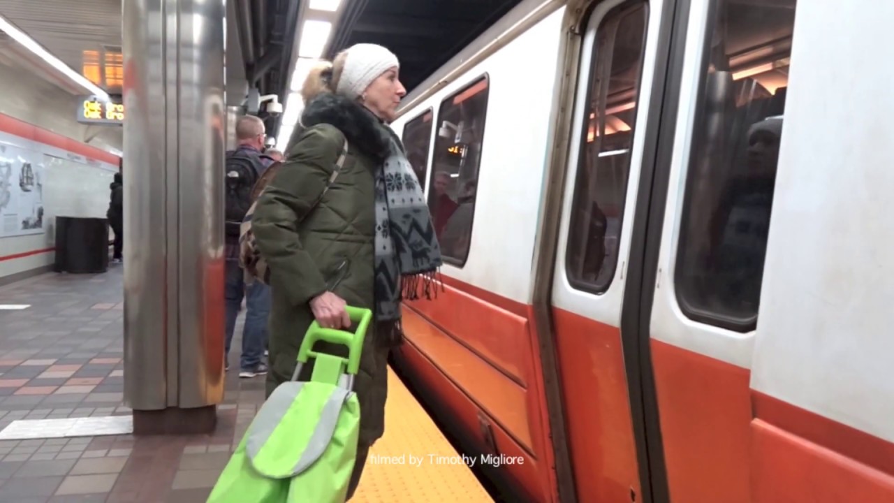 The Subway (Orange Line) in Boston 2020 - YouTube