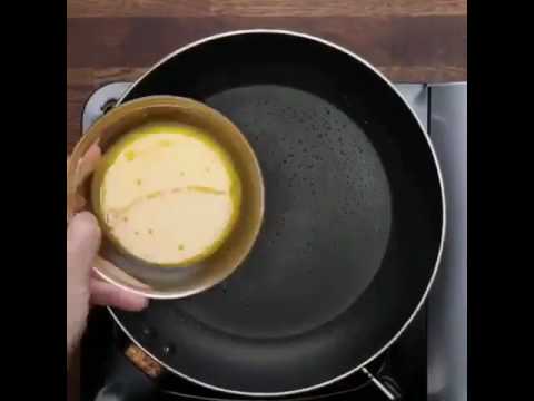 Pilavlı omlet yapımı