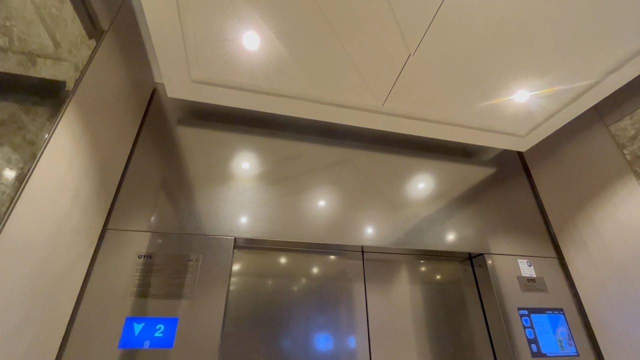 4x Otis Residential Elevators @ Palm Tower, Jumeirah, Dubai, UAE - YouTube