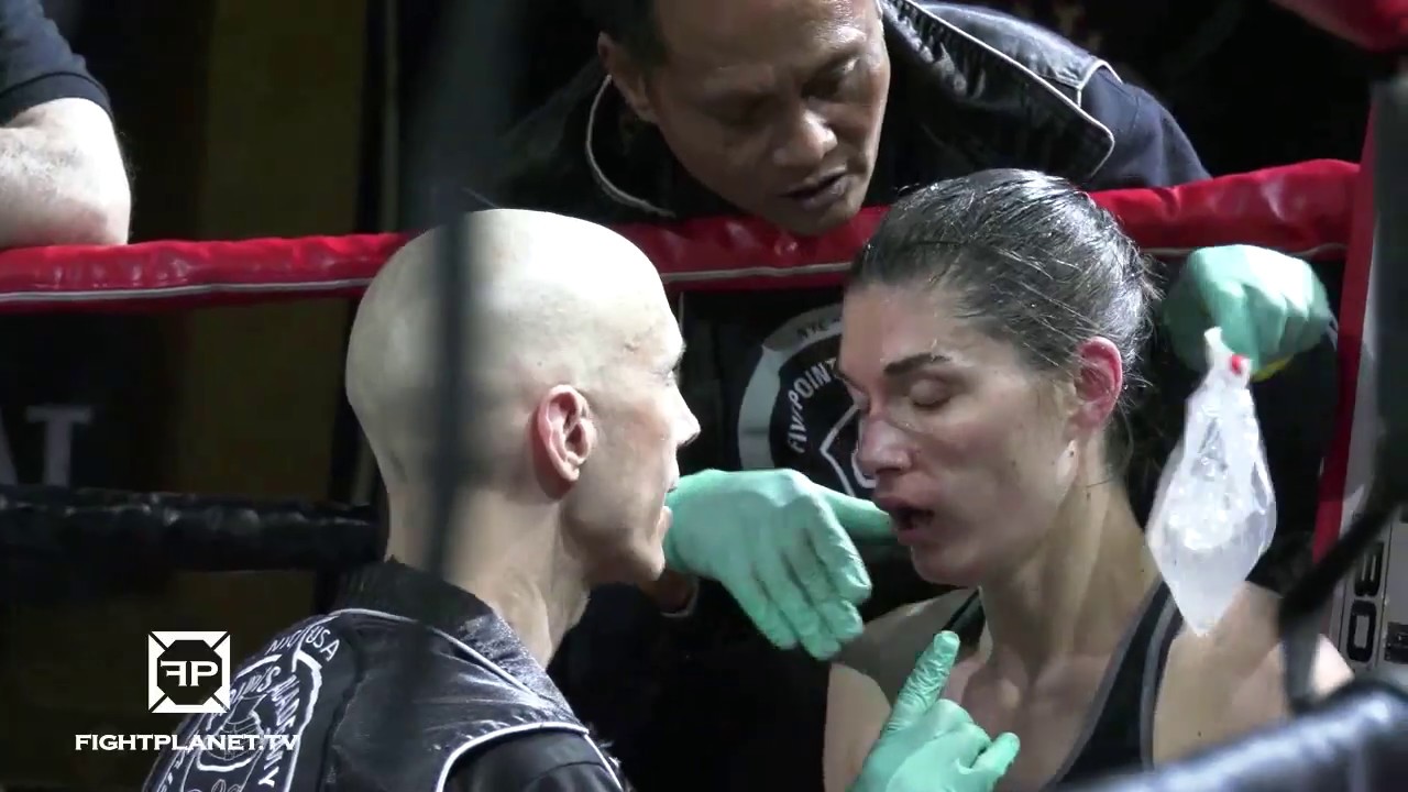 Jennie Nedell VS Chantal Perry Combat at the Capitale 40 - YouTube