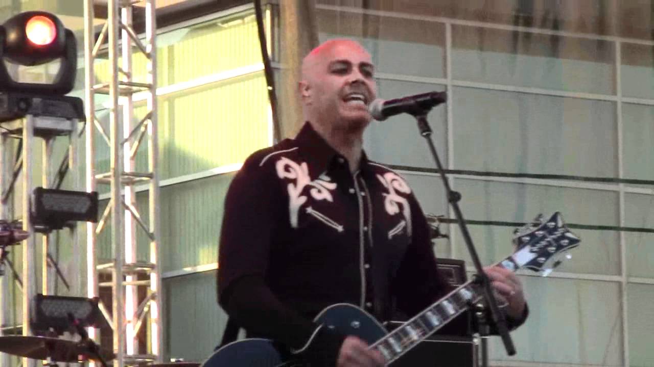Peter Furler's USA Solo Debut - "He Reigns" (pt. 4) - YouTube