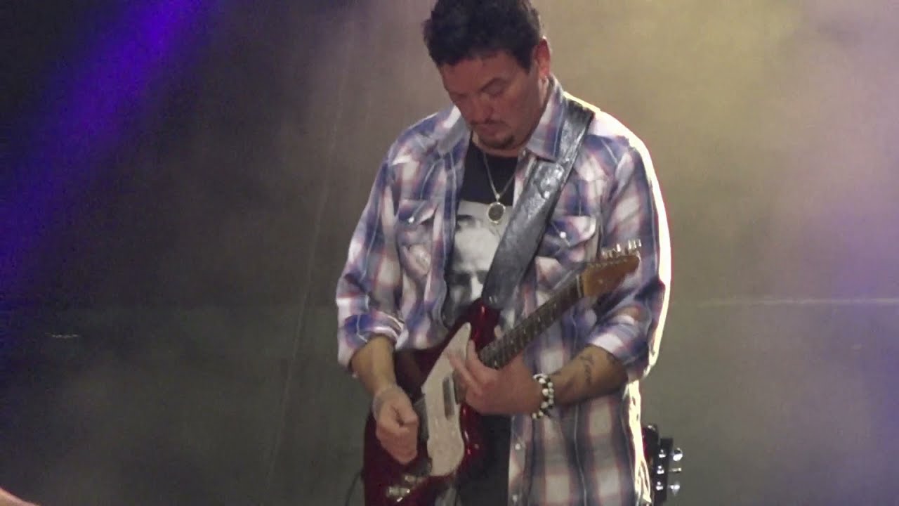 Mike Zito - First Class Life - YouTube