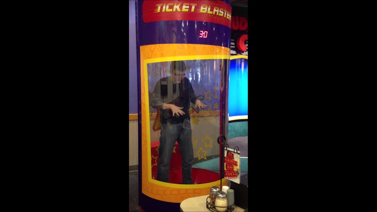 Nico TIcket Blaster Chuck E Cheese 1000 Tickets Magic Ticket - YouTube