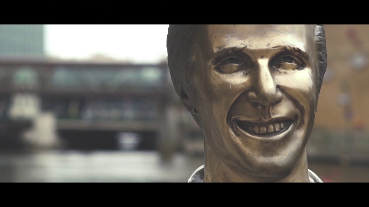 The Bronze Fonz on Milwaukee Riverwalk - YouTube