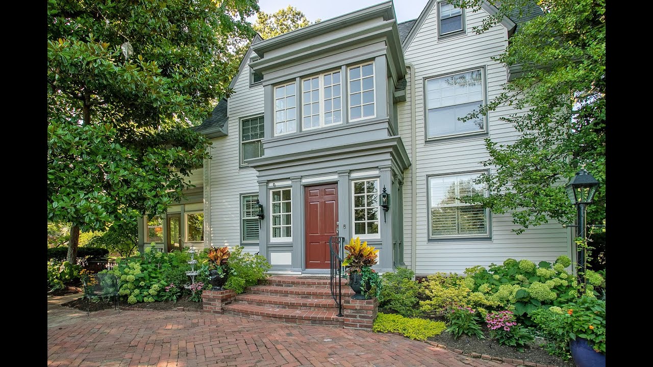 9131 Clayton Rd in Ladue, MO - YouTube