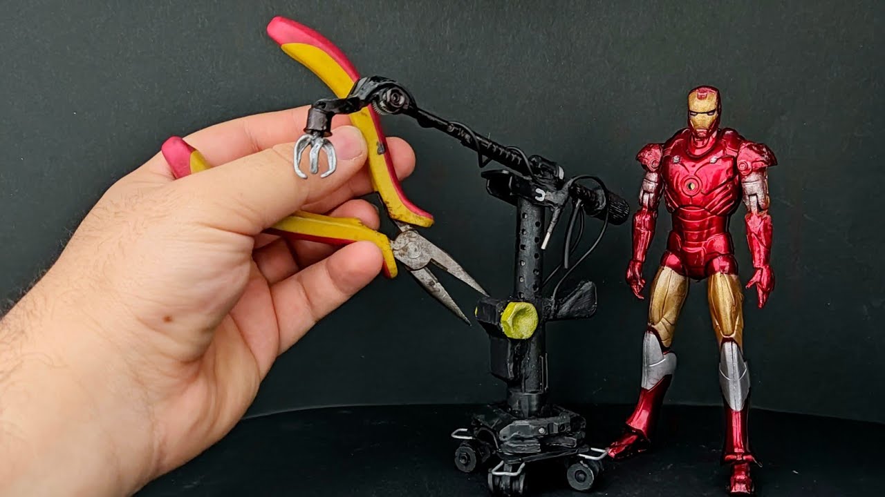 Making IRON MAN'S DUMMY action figure. - YouTube