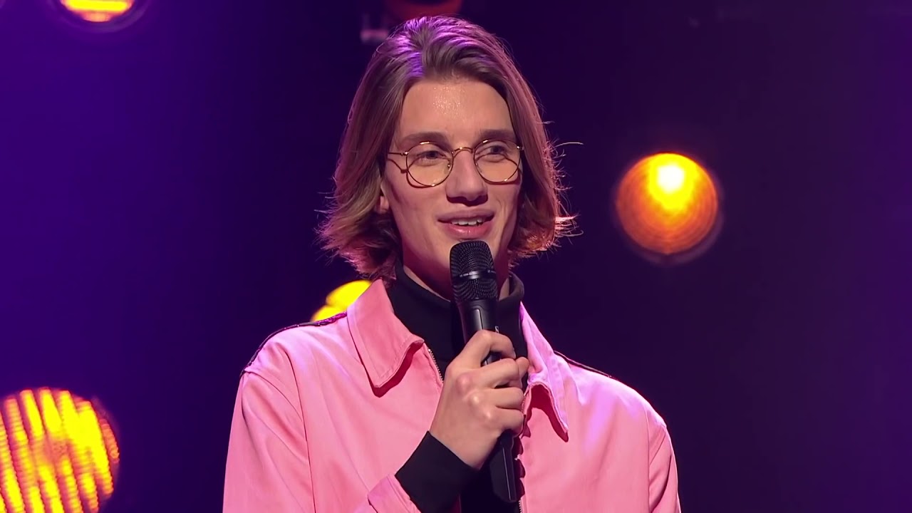 PAUL MIRABELLE NOUS RACONTE SON RAQUETTE !!! - YouTube