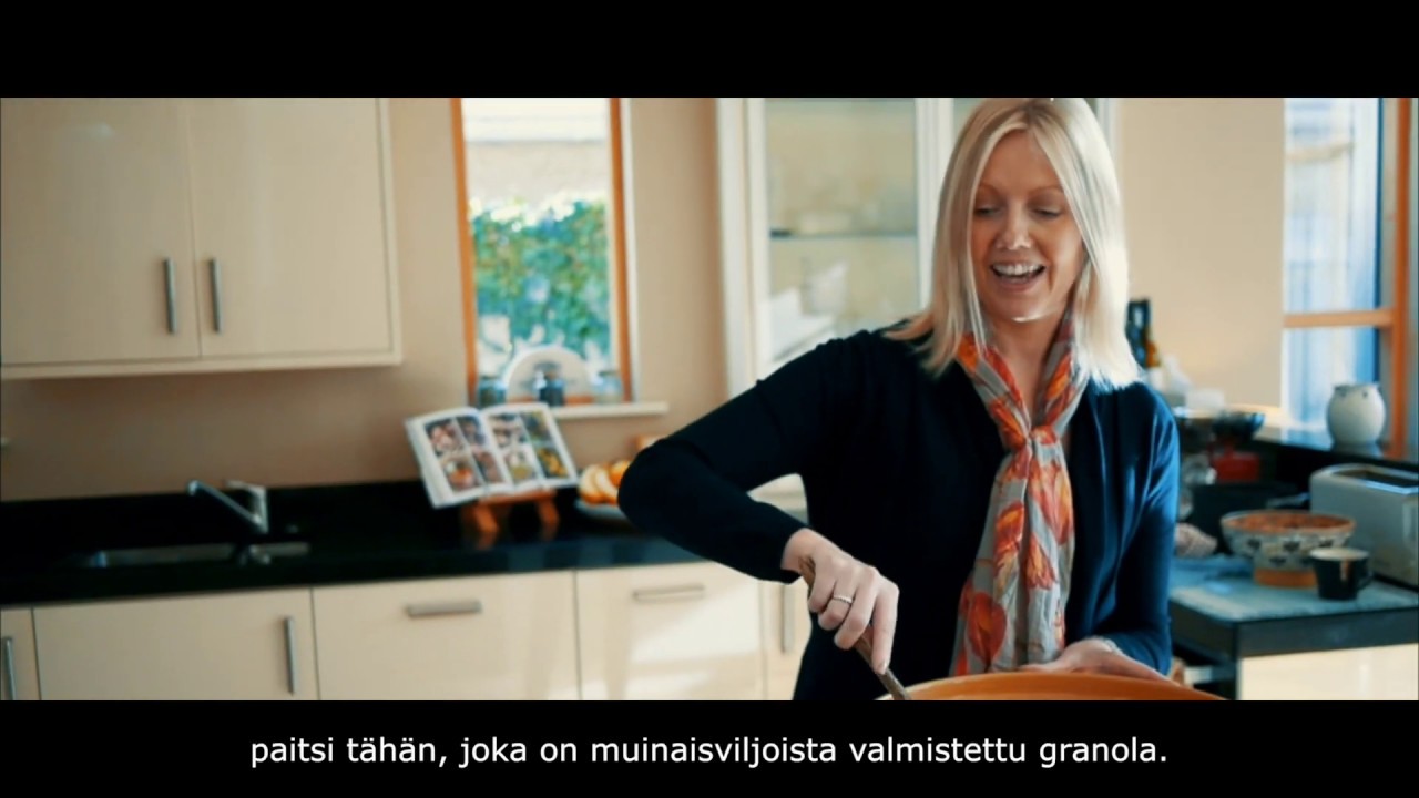 Maria Lucia Bakes - Finnish Subtitles - YouTube