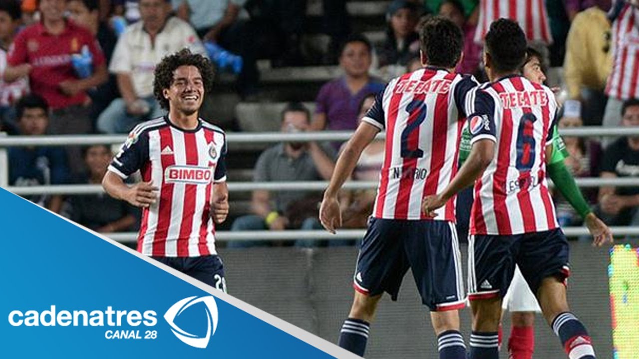 La Volpe debutó con victoria para Chivas - YouTube