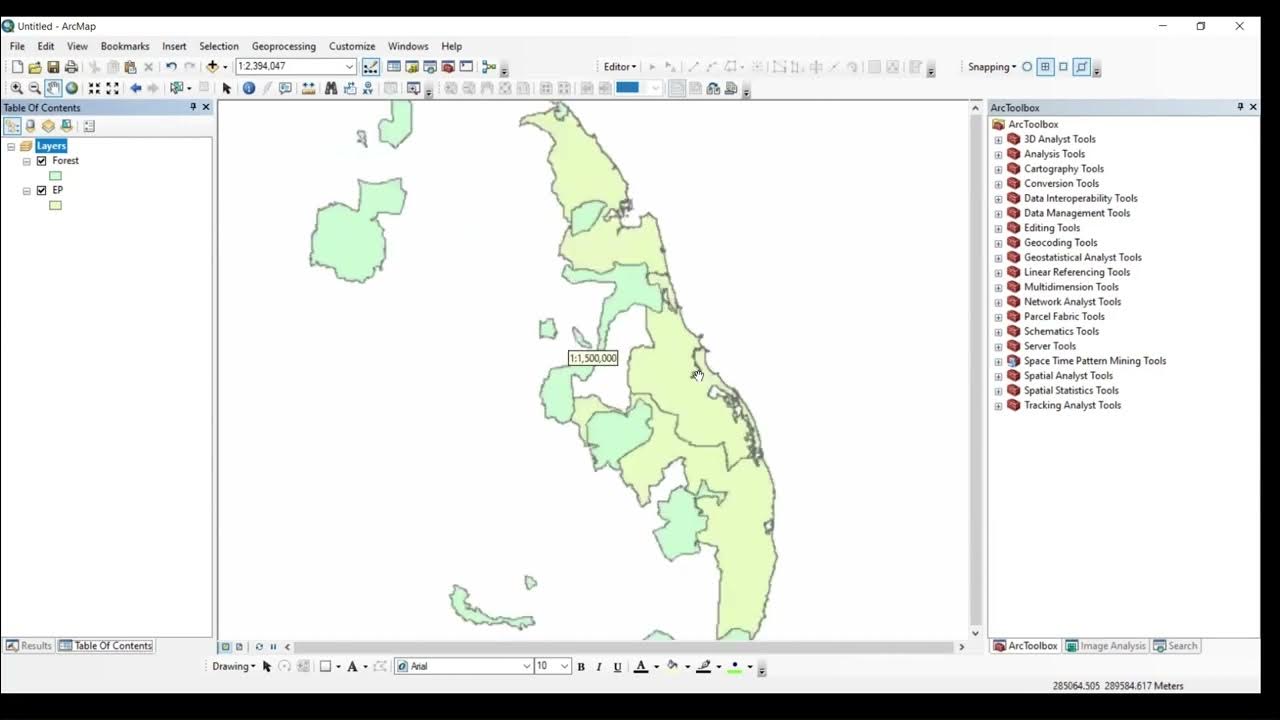 Introduction to ArcMap 07 (Buffer, Intersect, Union, Dissolve) - YouTube