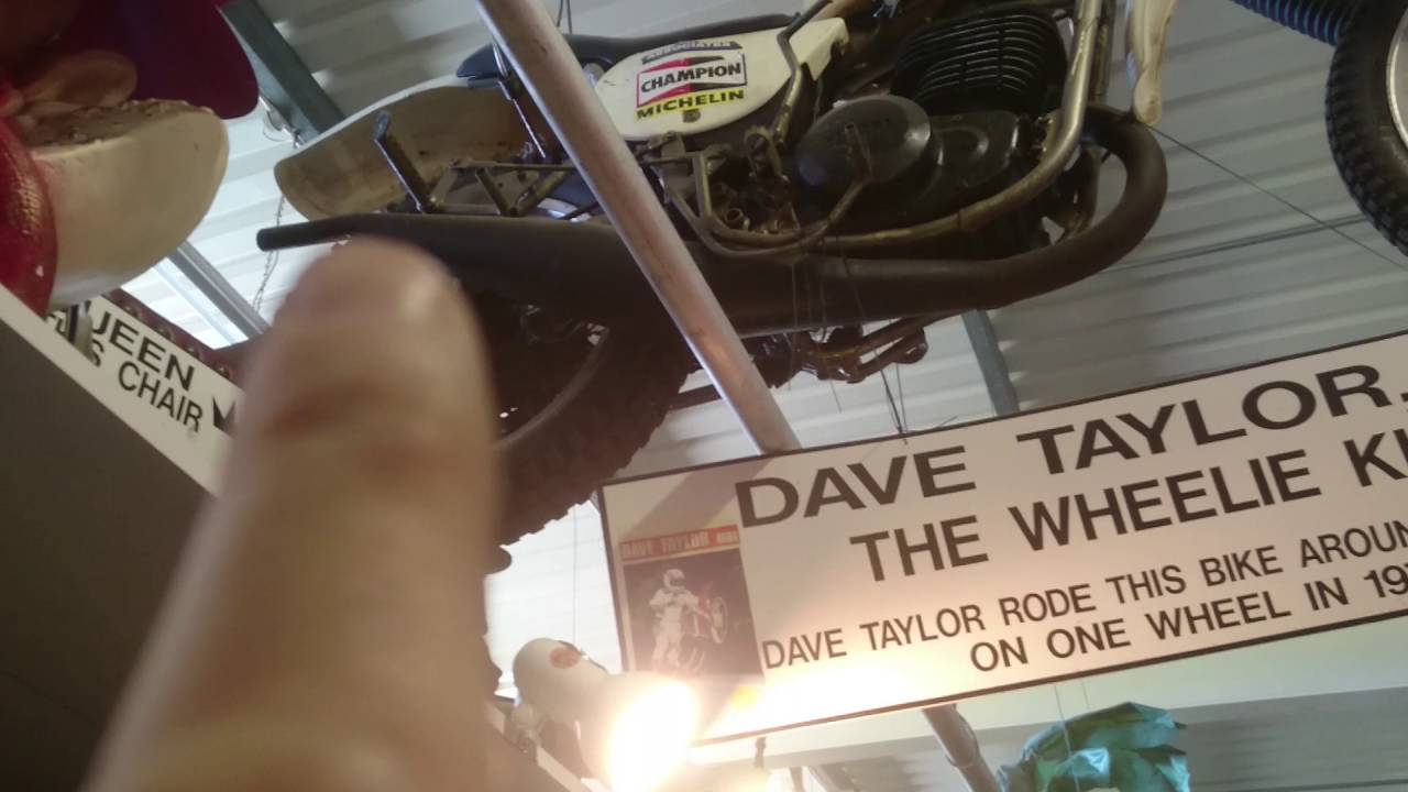 Dave Taylor 1977 wheelie bike - YouTube