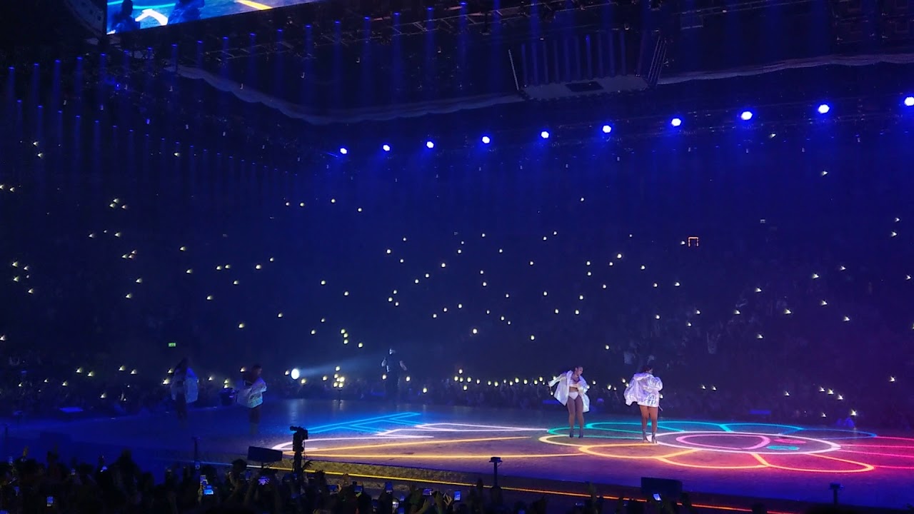 Drake O2 Arena London ASSASSINATION Tour - YouTube