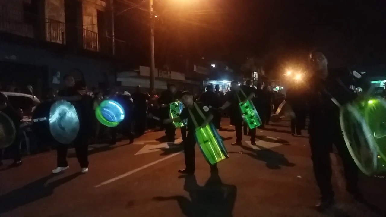 Van Helsing Crew Banda Independiente Decima Provincia - YouTube