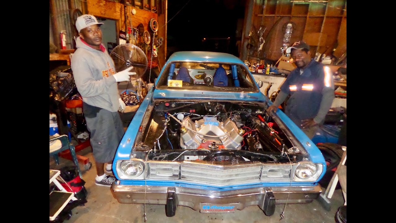 440 73 Duster First Fire Up - YouTube