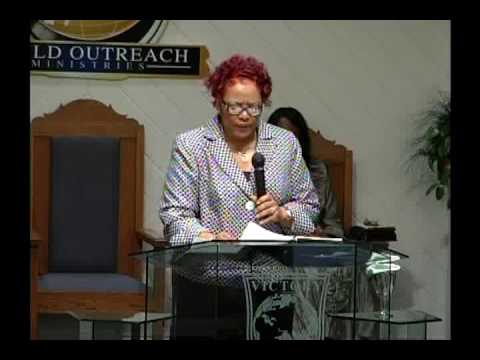 Bishop Iona Locke: Moving into Destiny Women's Conference (2) - YouTube