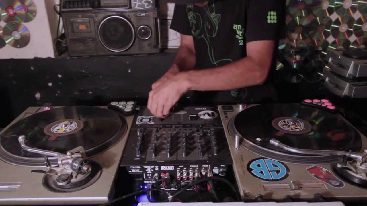 DJ Pipe - Downlink Routine - YouTube