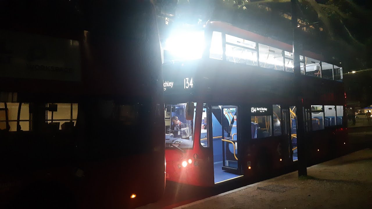 Shabby FRV - TFL Bus Route 134: North Finchley - Warren Street | Optare ...