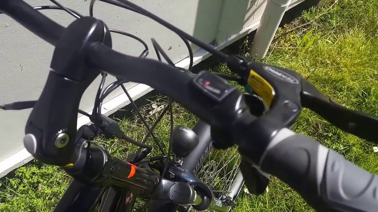 E-Ride Solutions: Smartmotion E-Urban Electric Bike - YouTube