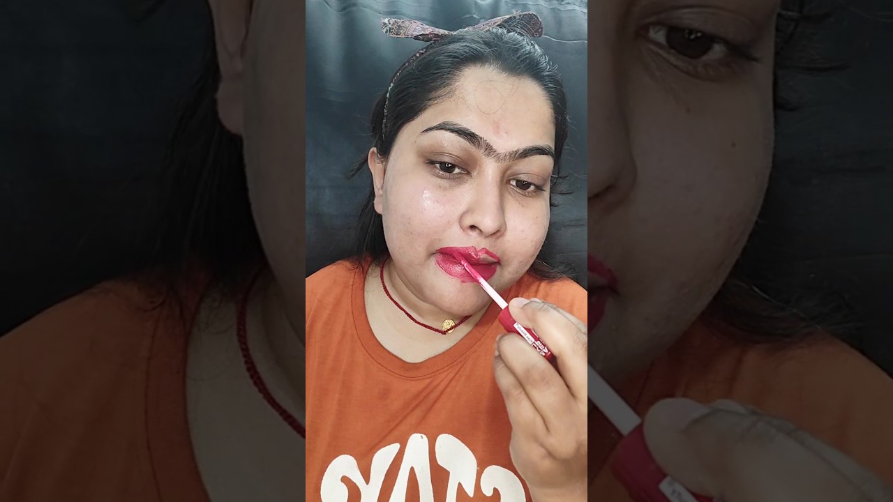 lipstick hack 🤣🤣#blooper #makeup #hack #shortsfeed #shorts - YouTube