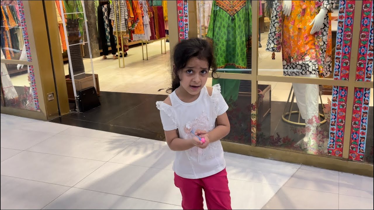 Irha school shopping part 1 #vlog #youtubevlog #irhavlog - YouTube