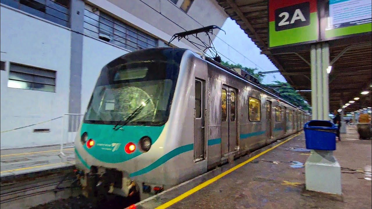 Supervia - Série 2000 TUE 2004/2018 Saindo da Plataforma 2A da Central ...