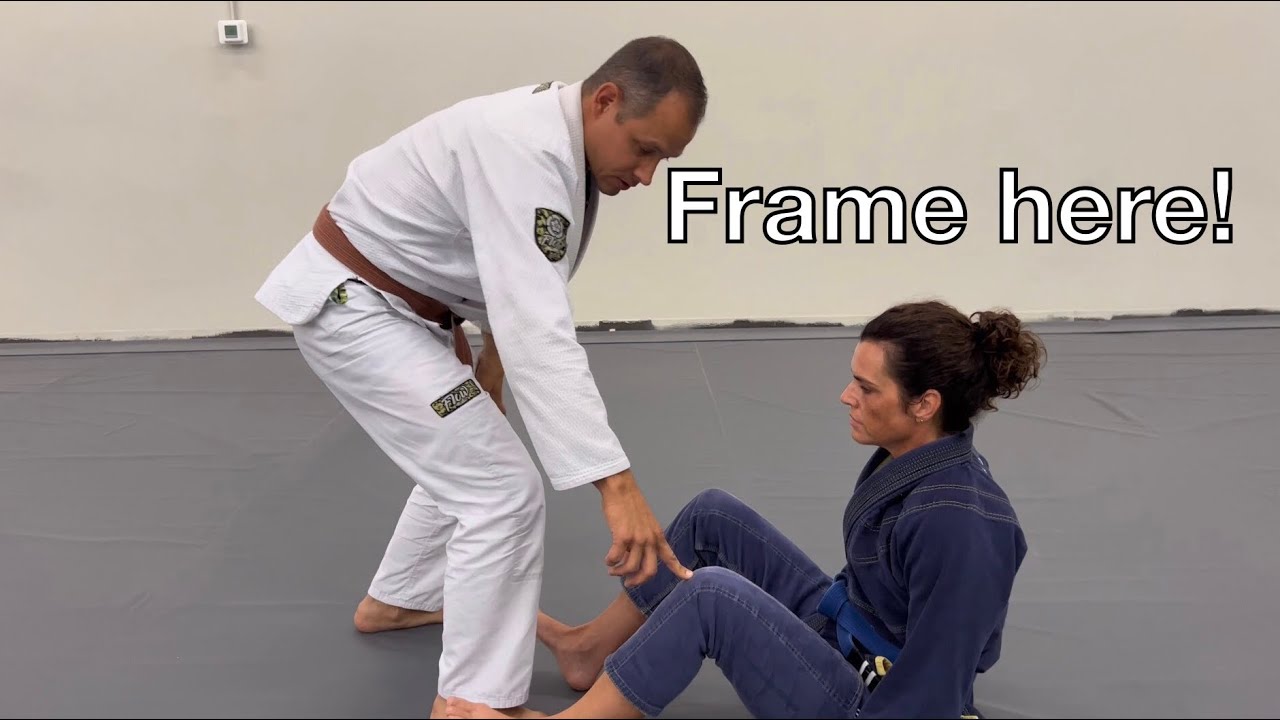 BJJ Guard Pass: Frame your opponent’s structure - YouTube