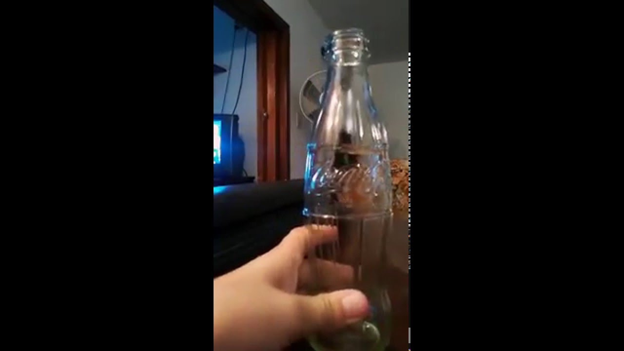La primera botella de Coca Cola - YouTube