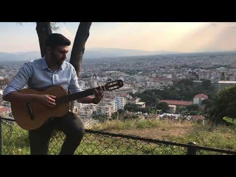 Emirhan Çoban - Gitmeseydin O Köşeden