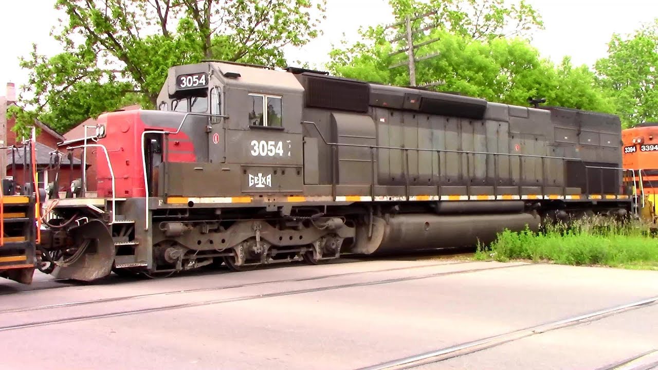 GEXR 3054 is alive and with a new unit QGRY 6908 on Guelph Subdivision - YouTube
