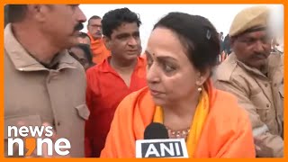 Maha Kumbh 2025 Yoga Guru Ramdev Hema Malini Take Holy Dip In Prayagraj On Mauni Amavasya Dc ...