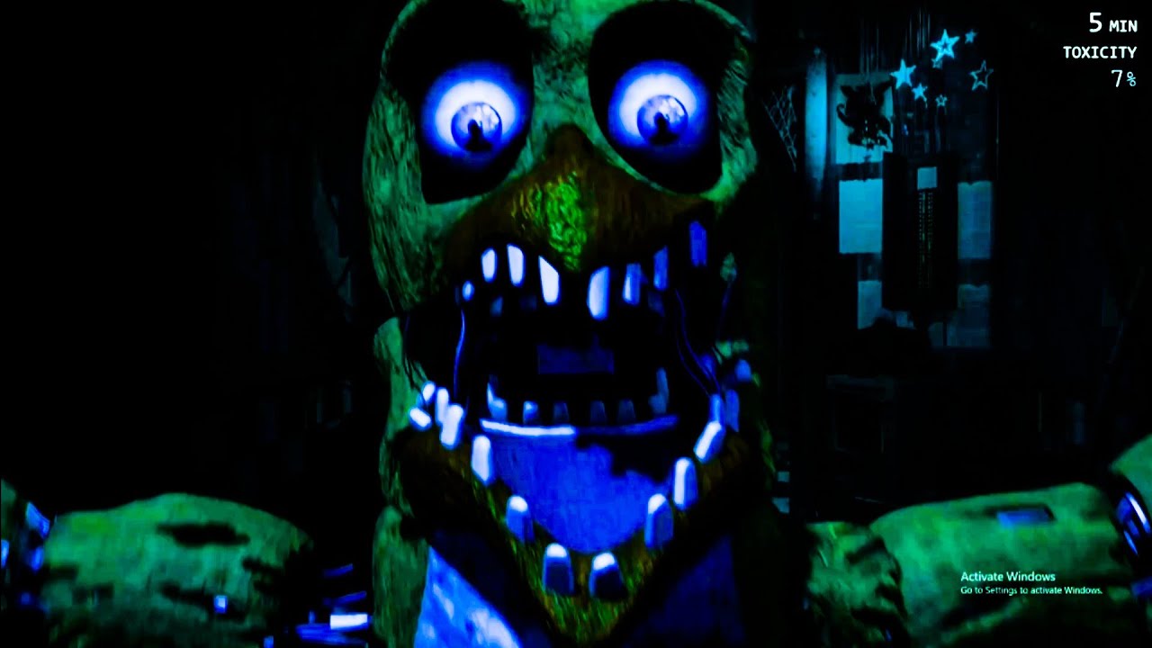Chica Has Been Rotting Away in This Old Fredbear's Family Dinner ...