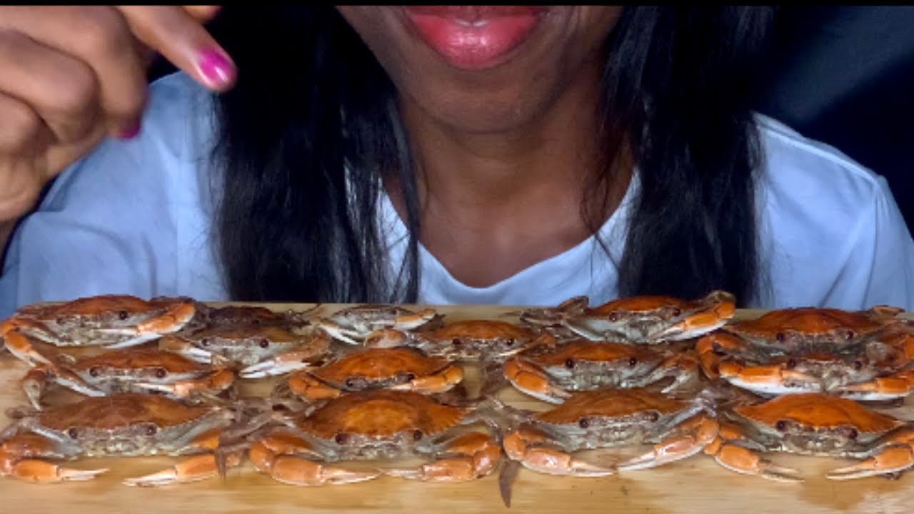 ASMR Small Fried Crabs || Eating Sounds Mukbang || Eat With Asa - YouTube