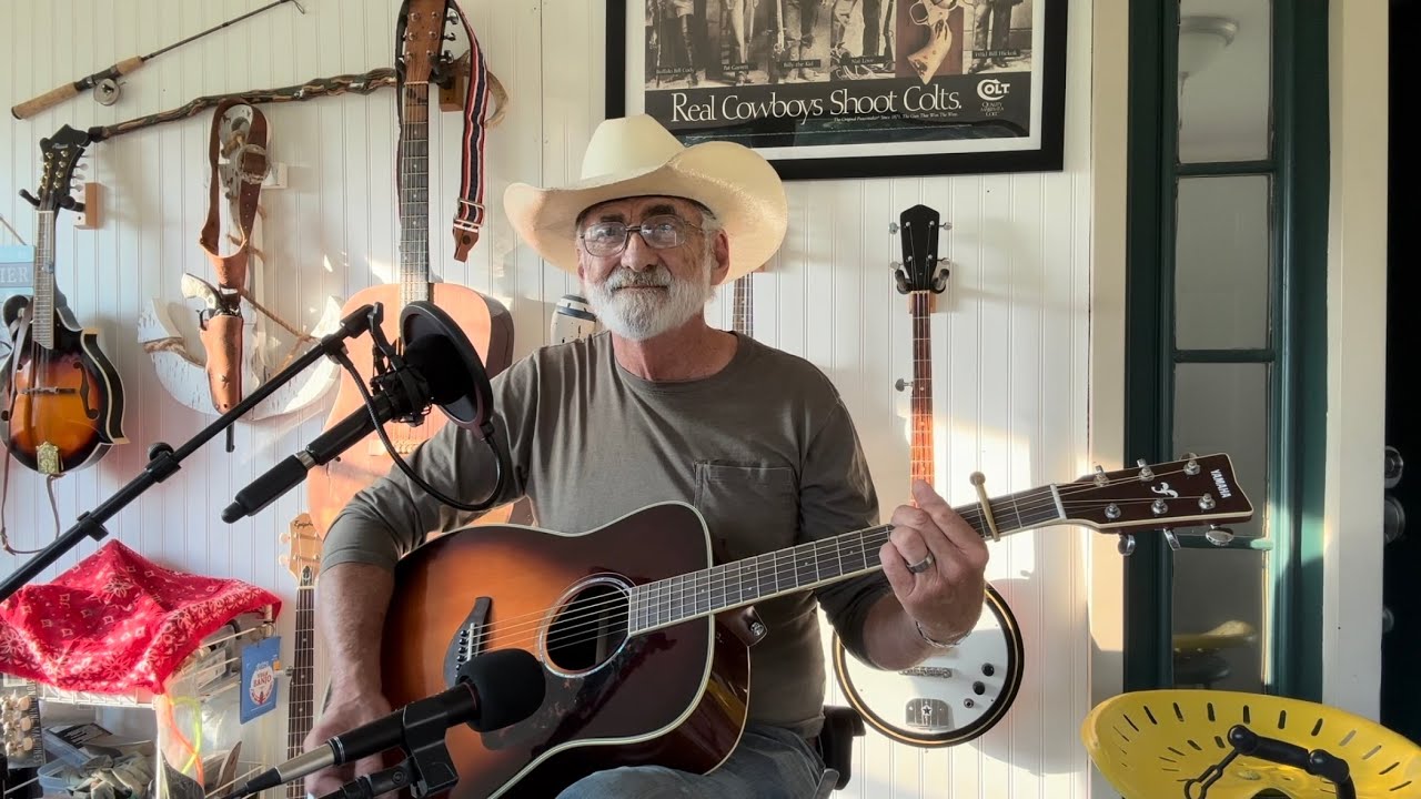 Sunday morning, picking edition with Al. Amazing Grace. - YouTube