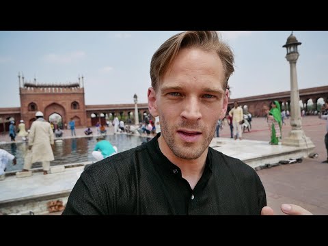 This is What Happens Inside a Mosque... How to Visit a Mosque 🕌
