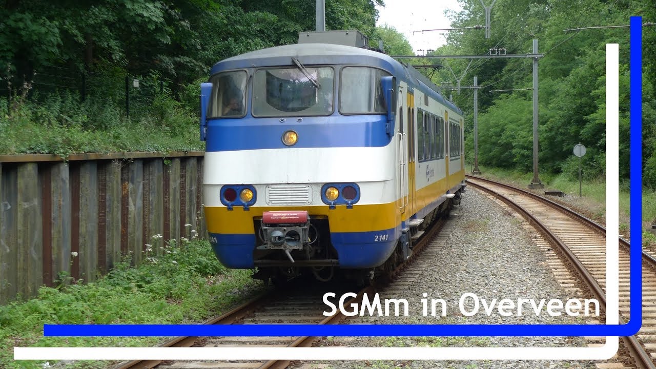 SGMm komt aan op station Overveen // 13 juli 2017 - YouTube