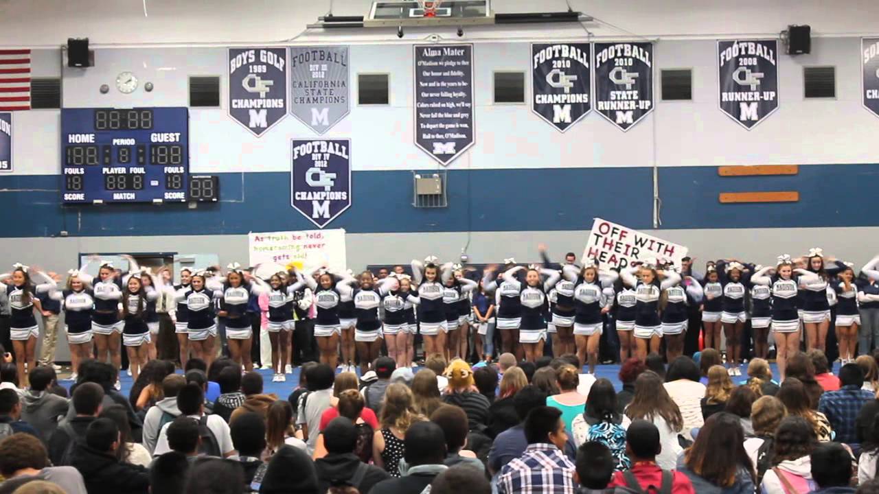 MHS Cheer Homecoming Routine - YouTube