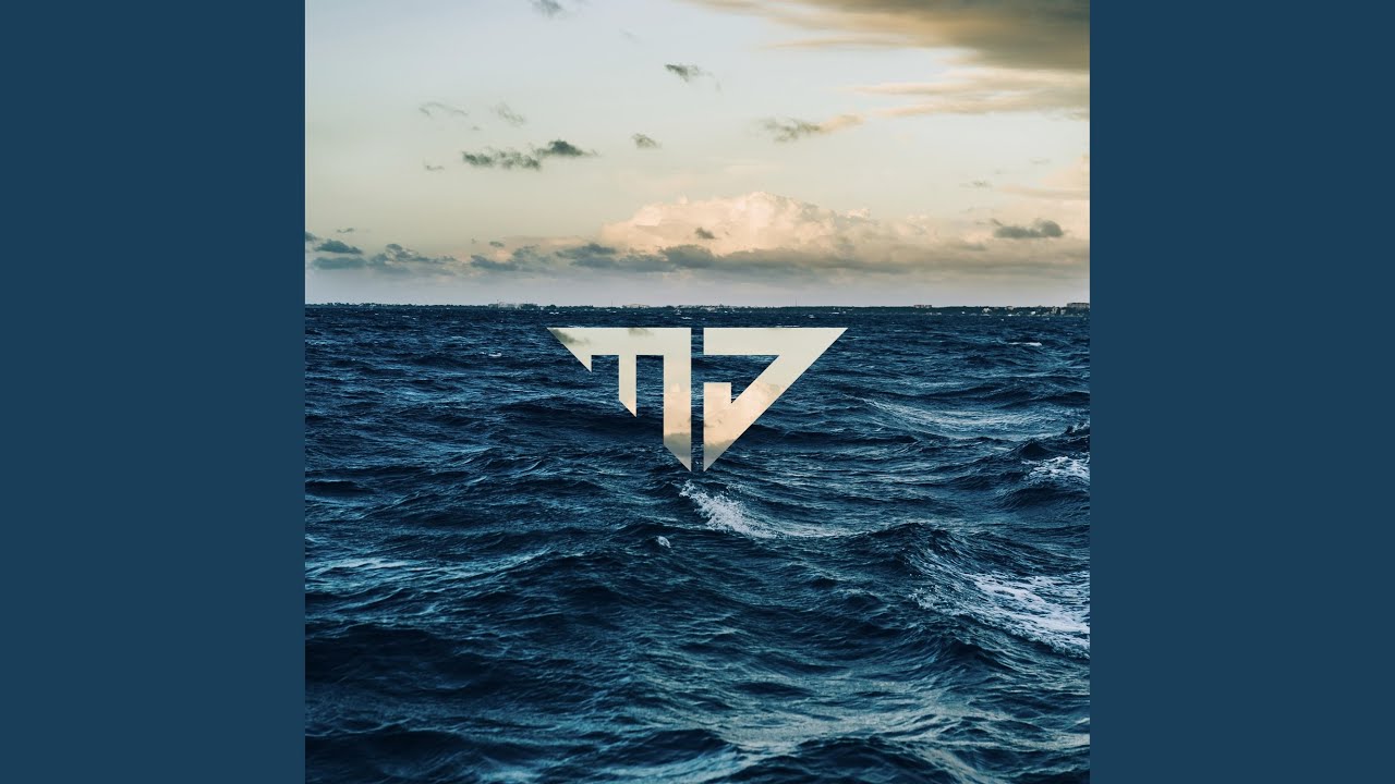 Crazy Sailing - YouTube