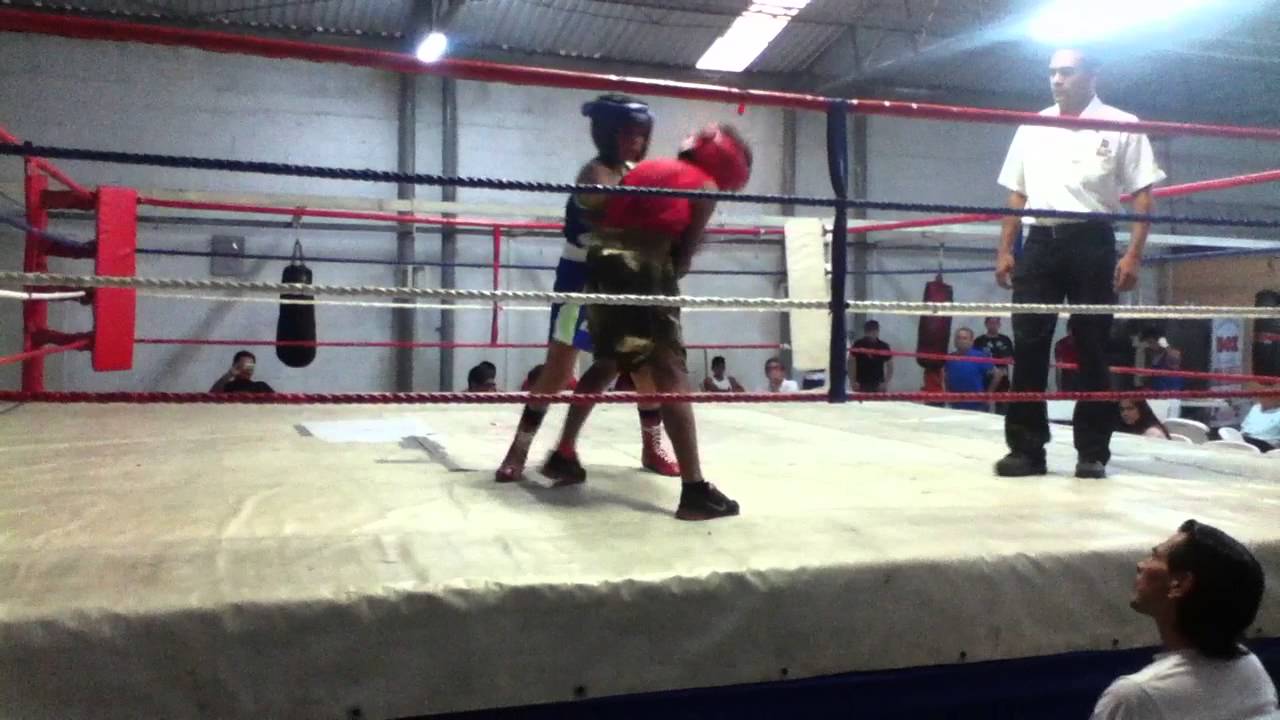 Boxeo Córdoba, Víctor Hernández, esquina azul - Xalapa (R3) - YouTube