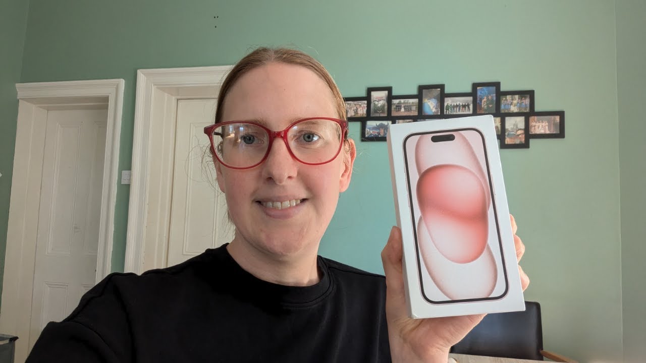 Switching to Apple after 10 YEARS of Android - iPhone 15 unboxing - YouTube