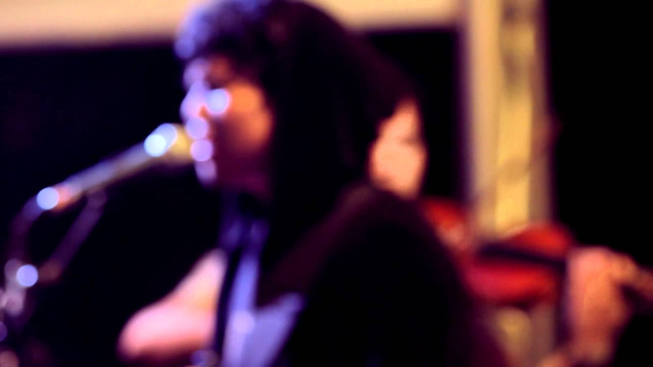 L'alphalpha // Rolling Stone Cafe // Reverie - YouTube Music