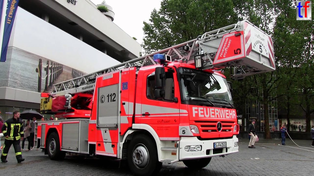 Feuerwehr Stuttgart: MERCEDES LADDER TRUCK / DLK Wache 5, 2013. - YouTube