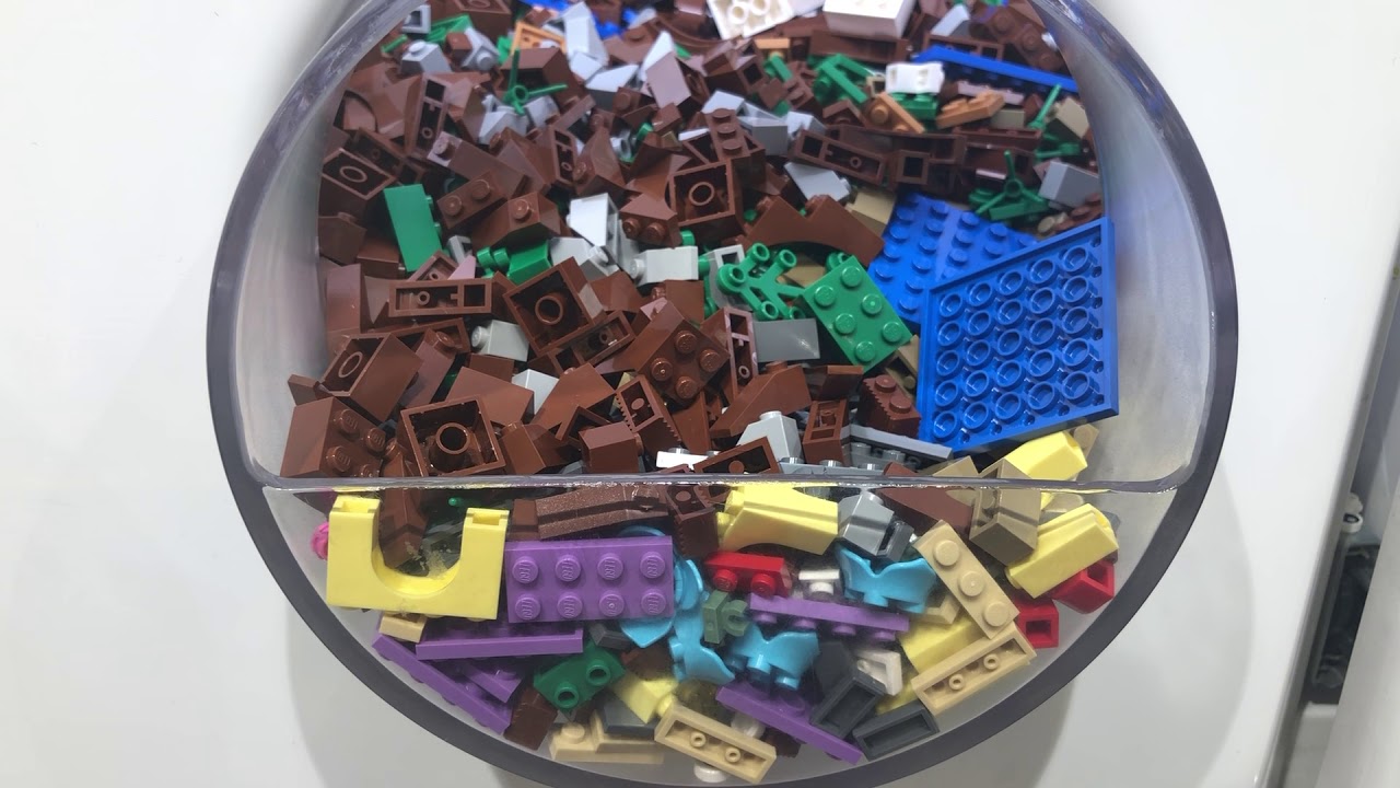 Brighton LEGO Store PAB Wall 10/09/19 - YouTube