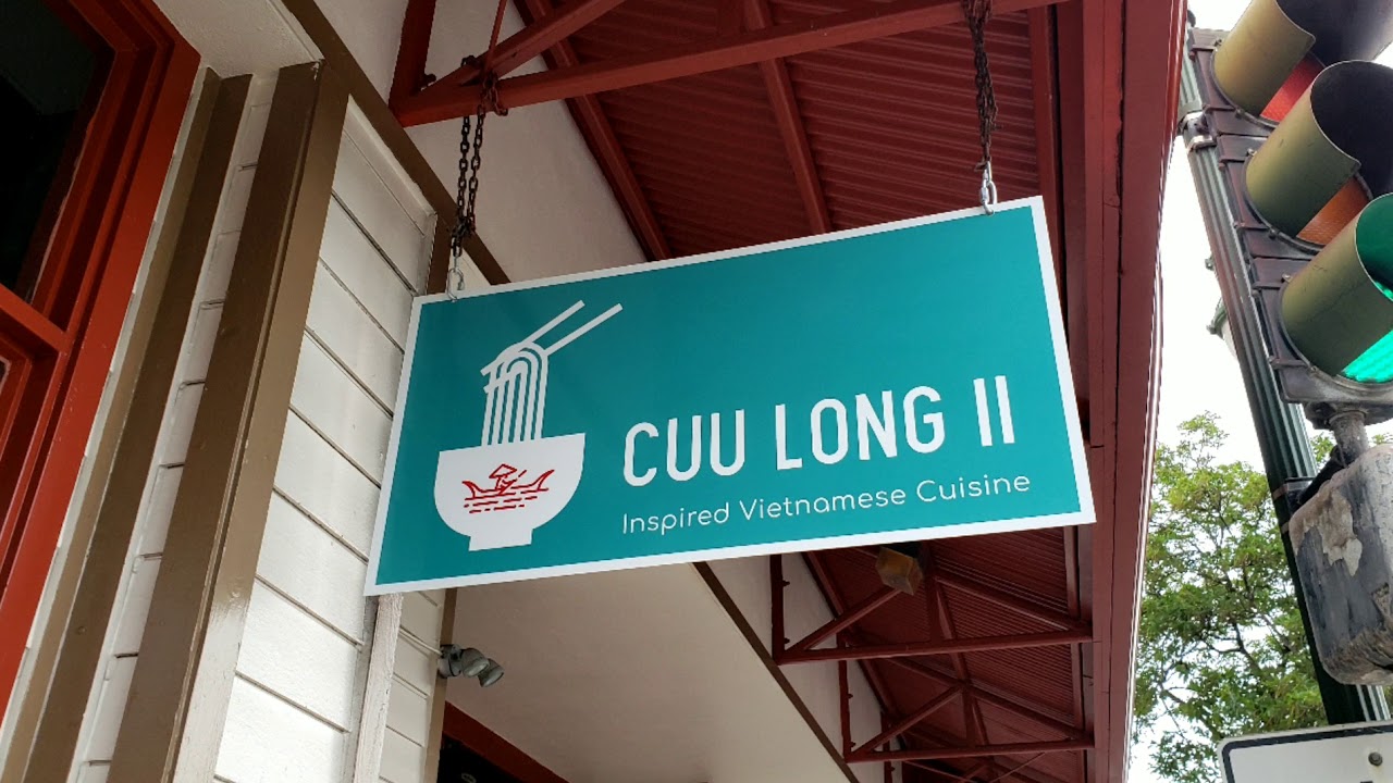 Cuu Long II Breakfast - YouTube