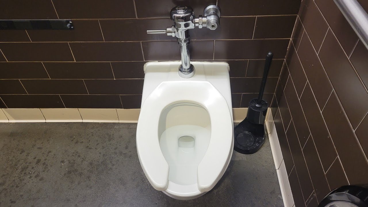 [EL] Whole Foods Men's Restroom Full Shoot with Kohler Fixtures ...